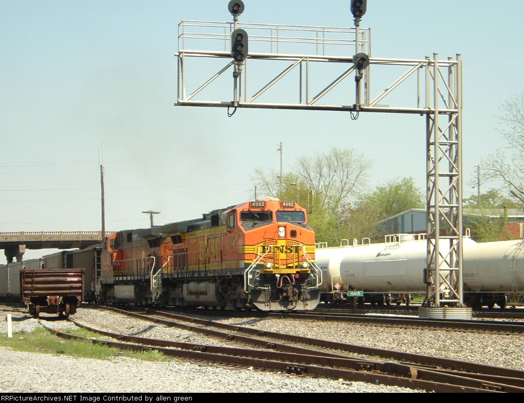BNSF 4992